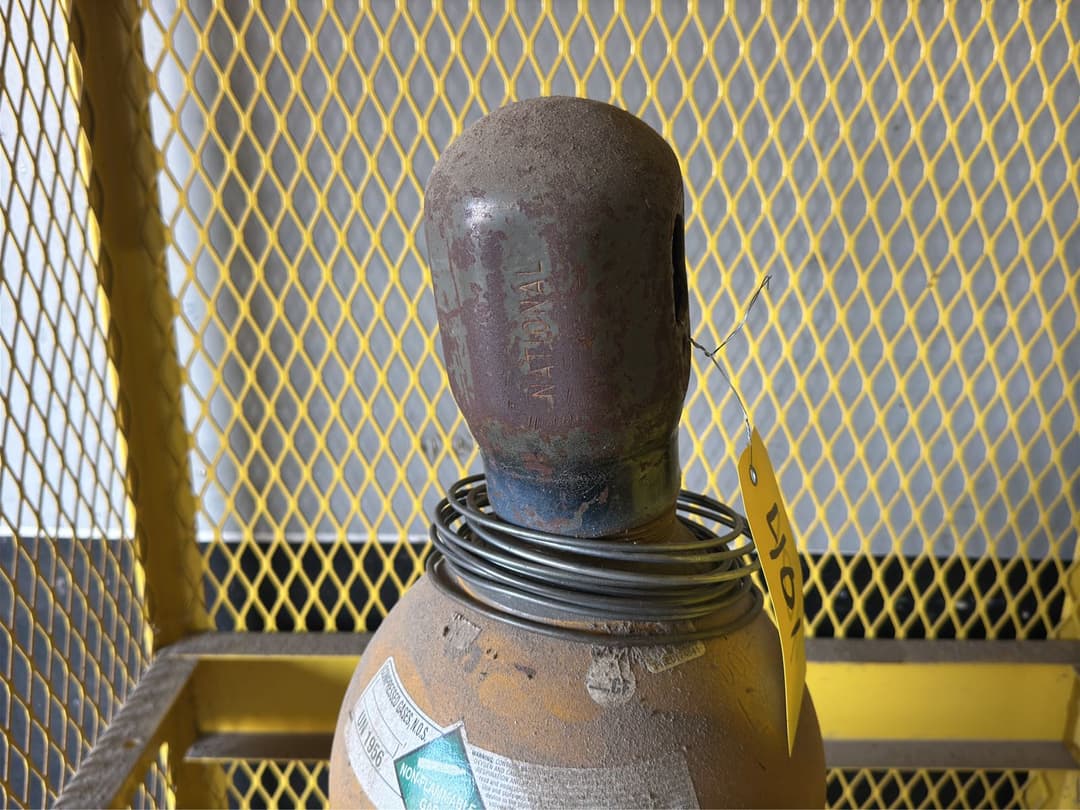 Compressed Gas Tank | West Auctions