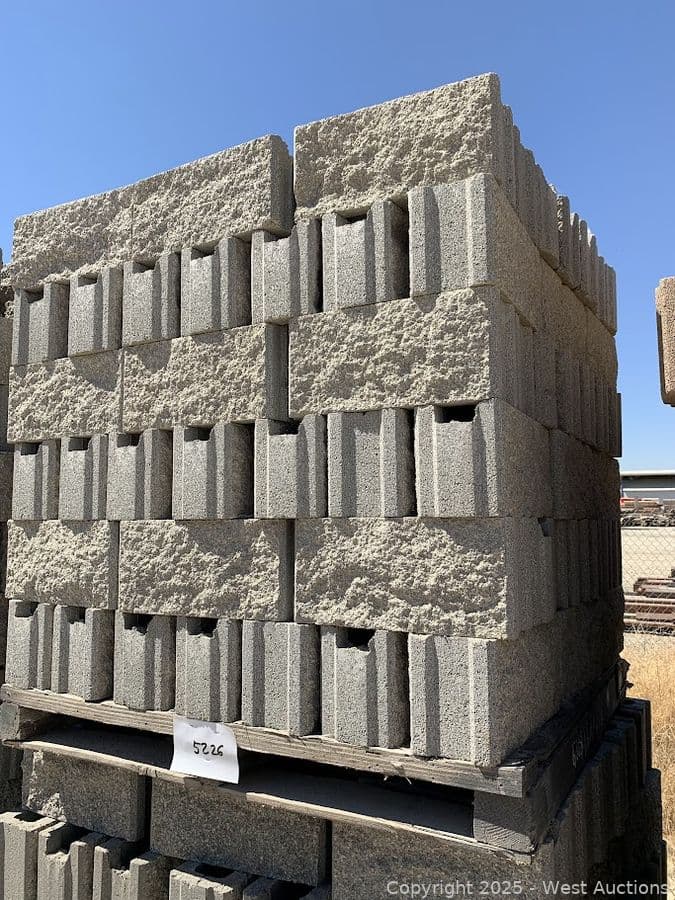 (2) Pallets of 6x8x16 T/G Split Face Both Sides Fence Block Gray | West ...